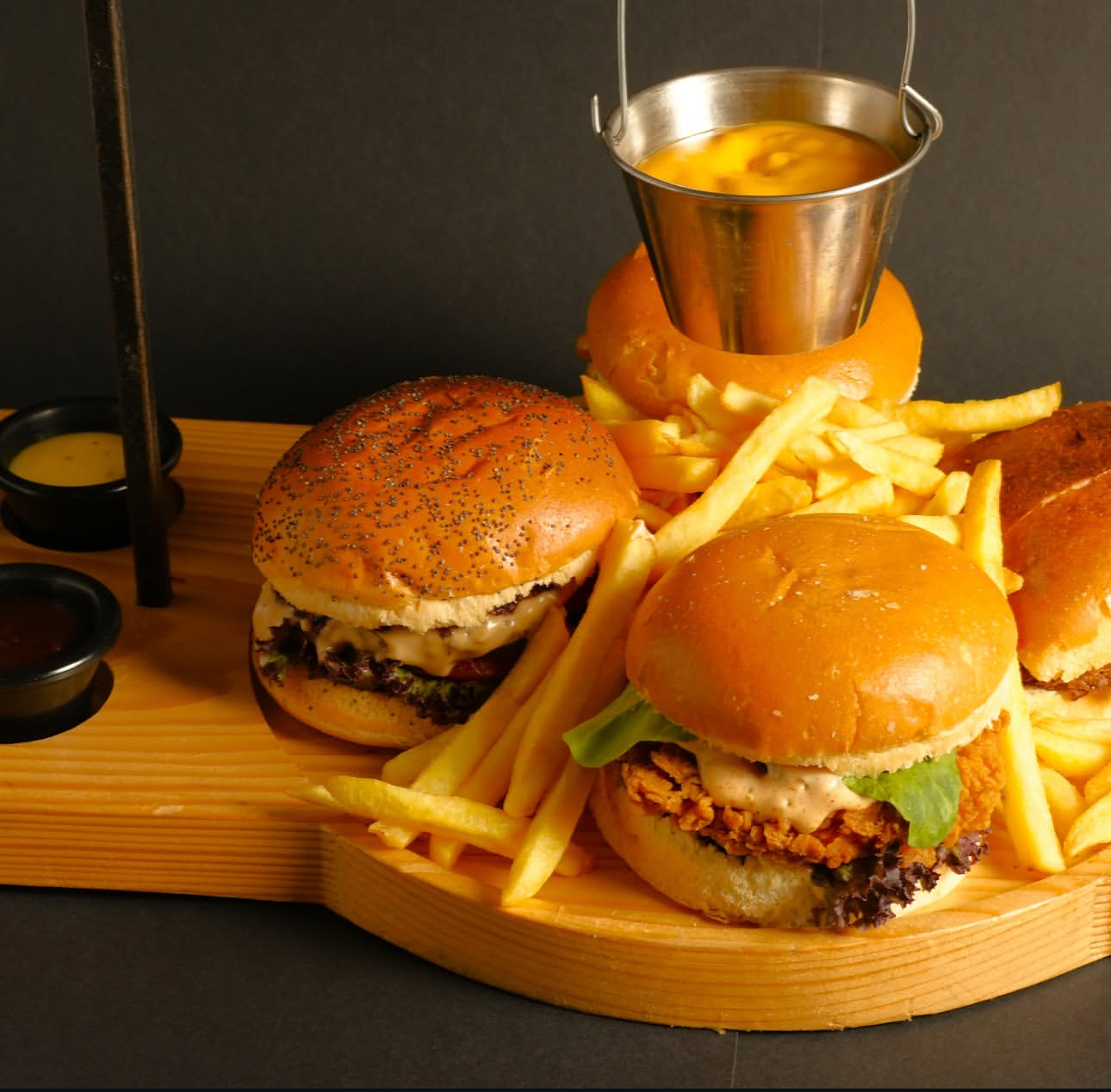 Hunger Bunker - Kaslik - Sips n Dips